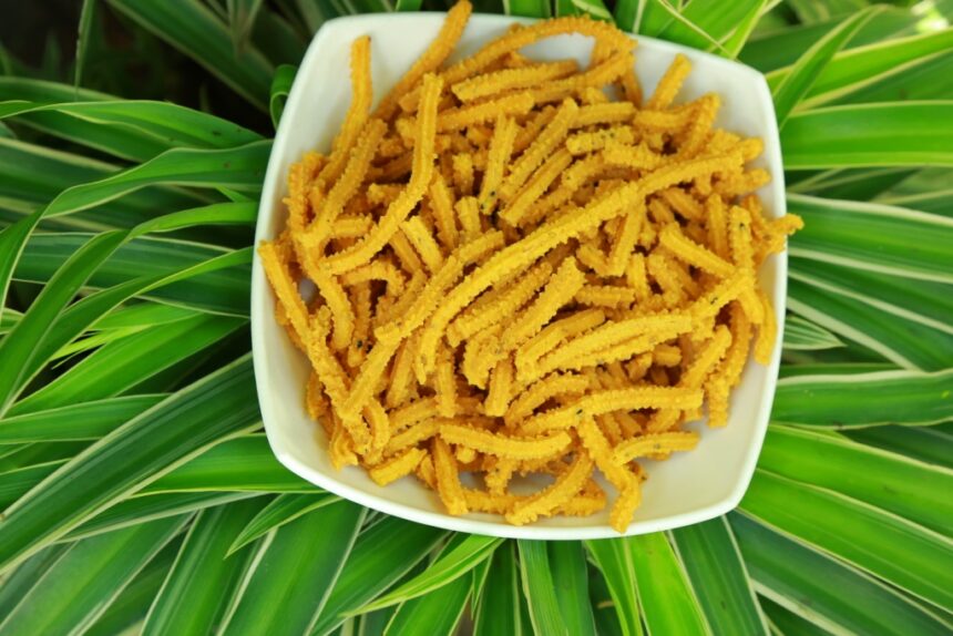 KALPATHI MURUKKU – Yellow Chips